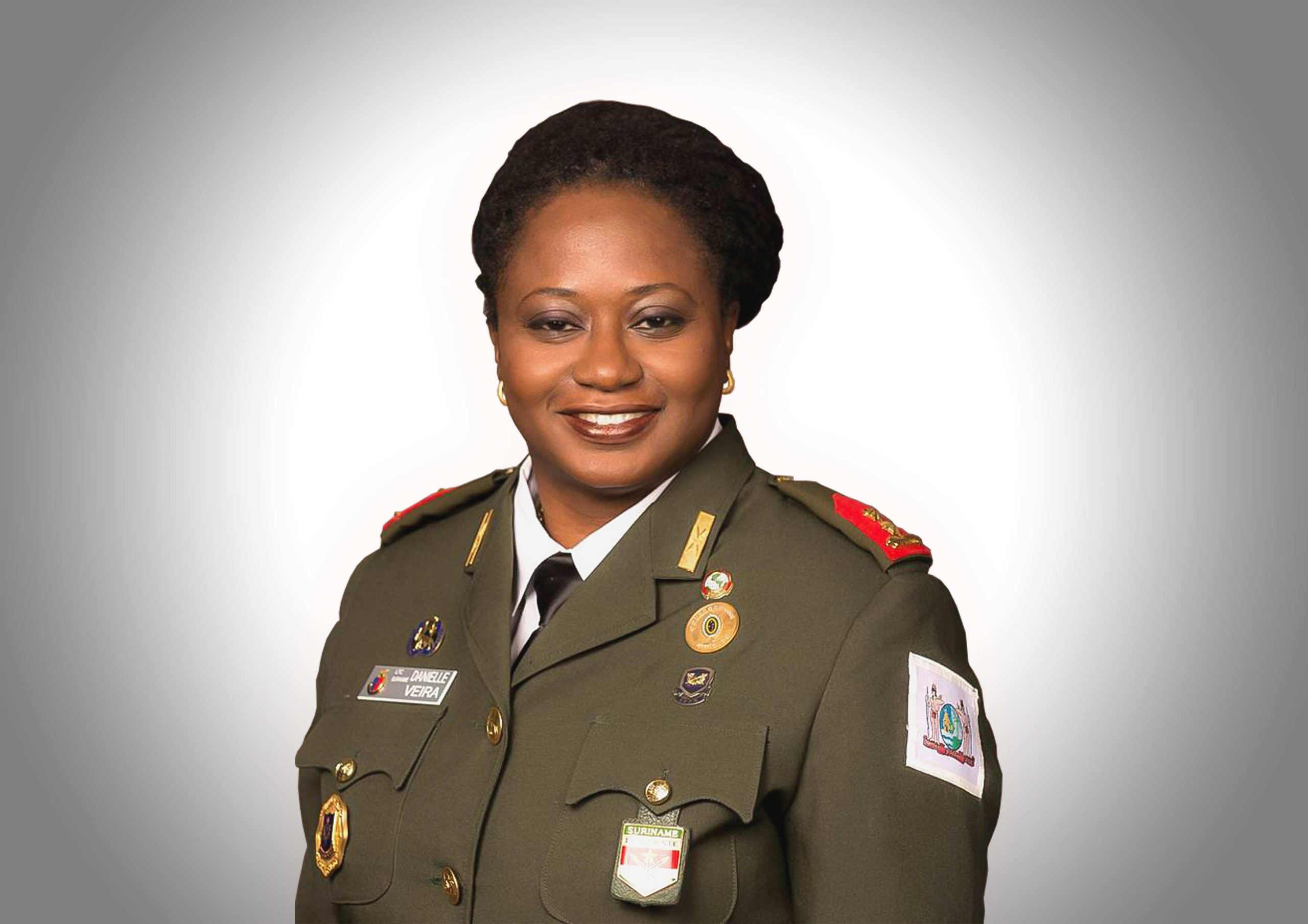 President Bouterse is nog in Suriname, zegt Danielle Veira – Ampie's ...